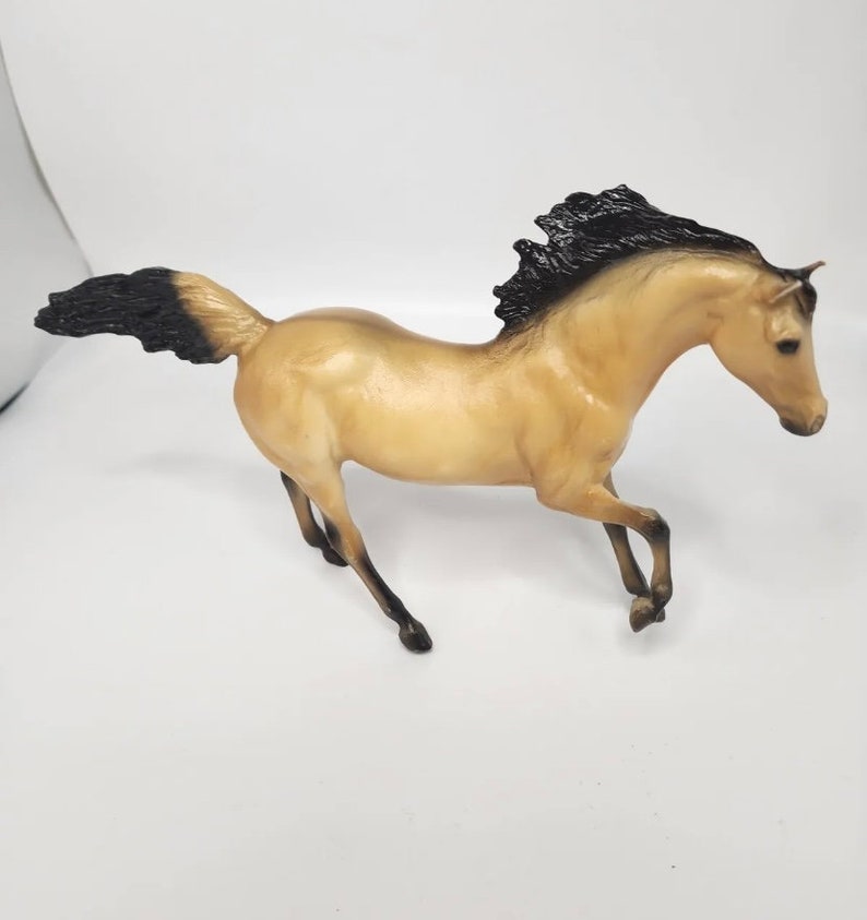 Lot of 6 Vintage Breyer Horses Multiple Sizes-collectors Items ...