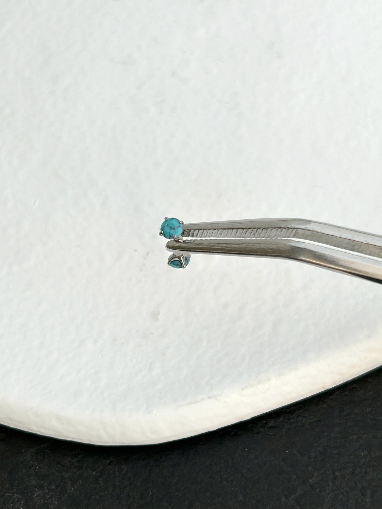 1 Pc-extra Small ‣ 16g 4mm • Implant Grade Titanium • 2.5mm Turquoise ...