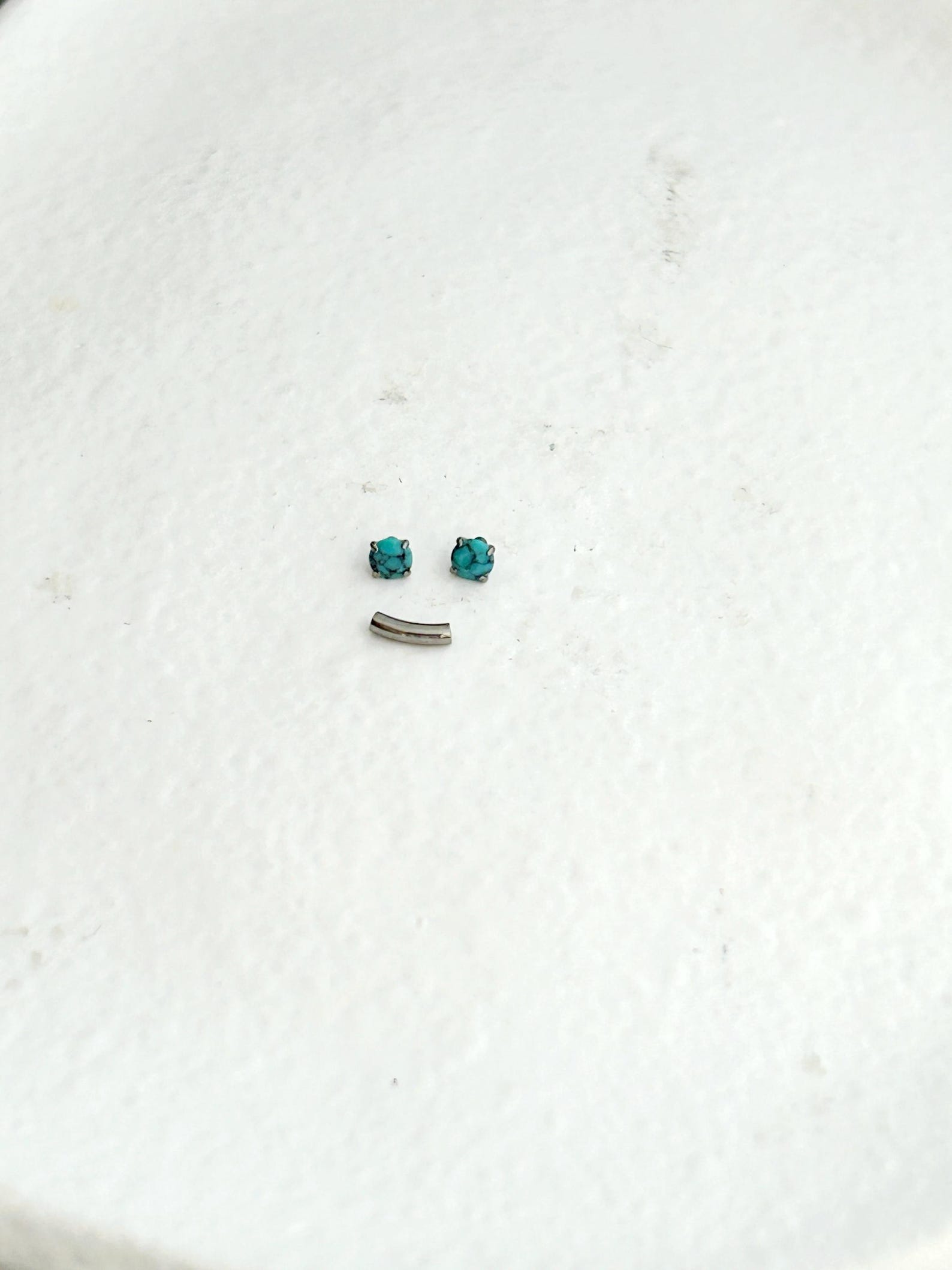 1 Pc-extra Small ‣ 16g 4mm • Implant Grade Titanium • 2.5mm Turquoise ...