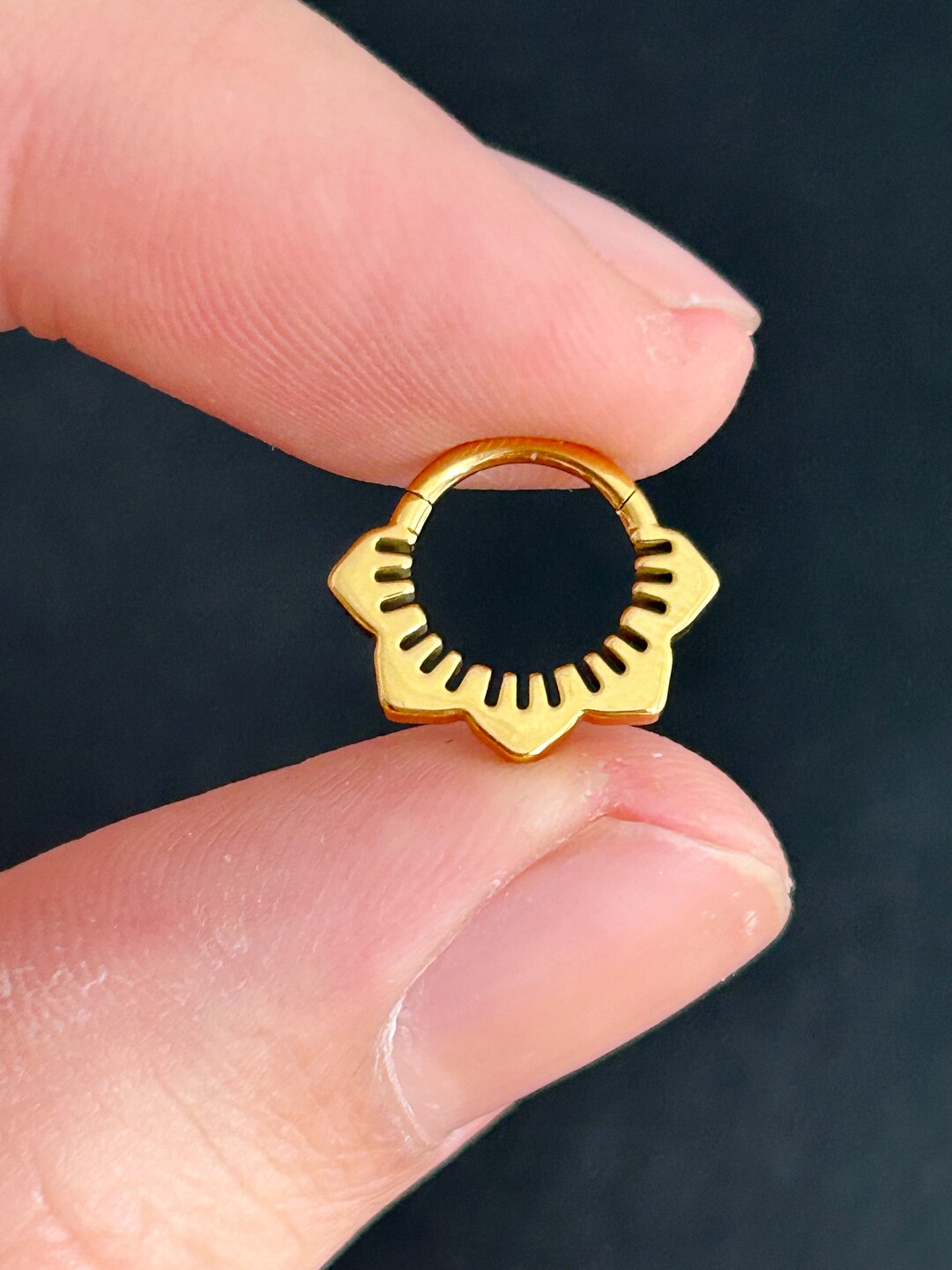 NEW 16g 8mm Implant Grade Titanium Flower Septum Clicker Septum Clicker ...