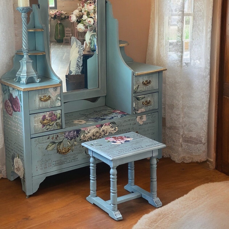 Antique Makeup Vanity - Etsy