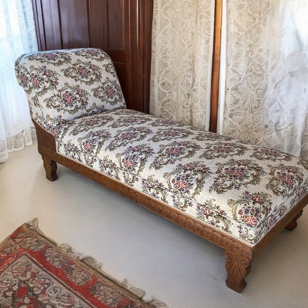 Fainting Couch - Etsy