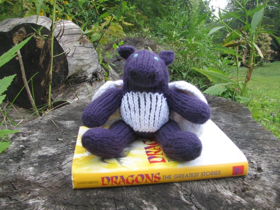 Small Sitting Dragon Knitting Pattern | Etsy