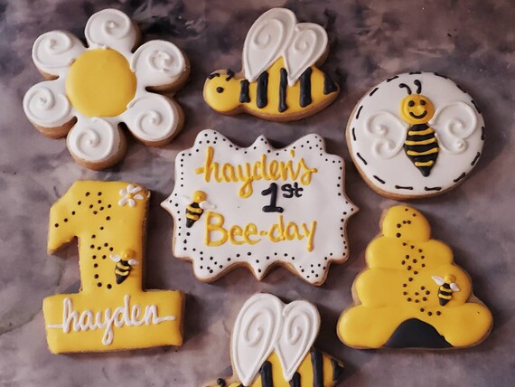 Bumblebee cookies 12 | Etsy
