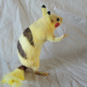 Cute Taxidermy Rat PIKA Japanese Cartoon Taxidermy Rat PIKA Curiosity ...