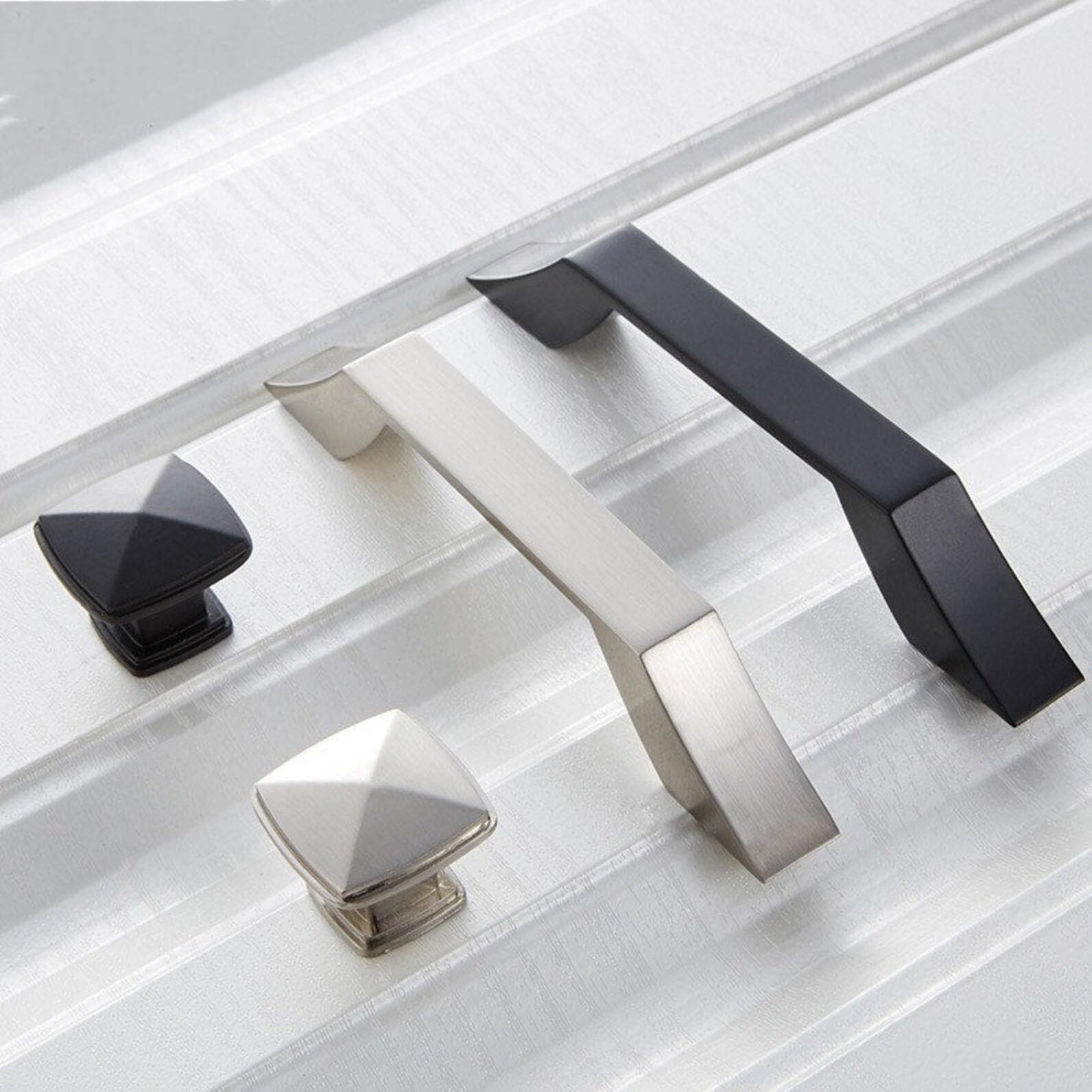 2.5 3.75 5 Modern Simplicity Door Handles - Etsy