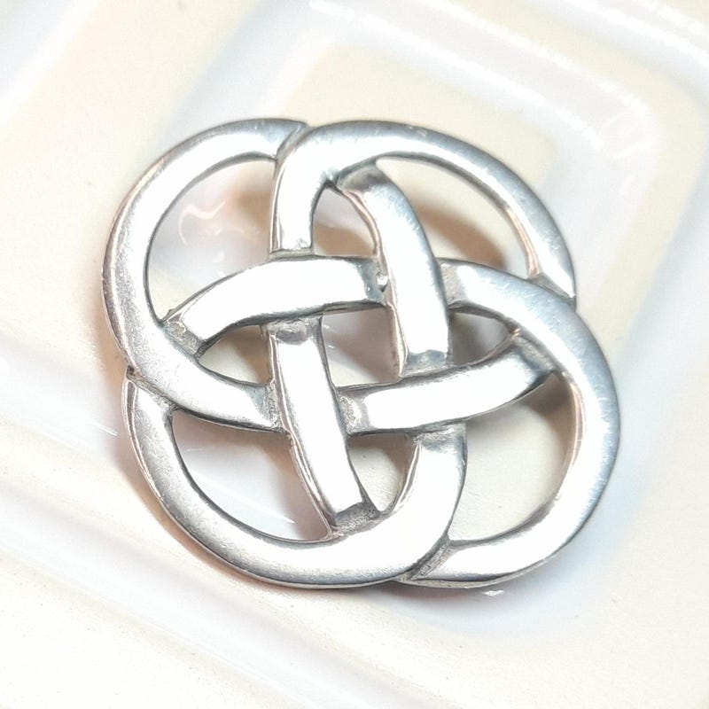 Celtic Knot Brooch - Etsy