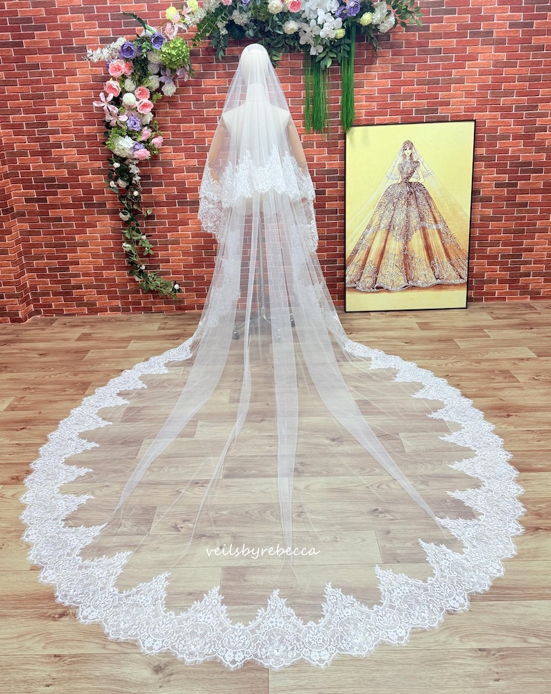 Wide Eyelash Chantilly Lace Cathedral Wedding Veil V662D: 2-tier ...