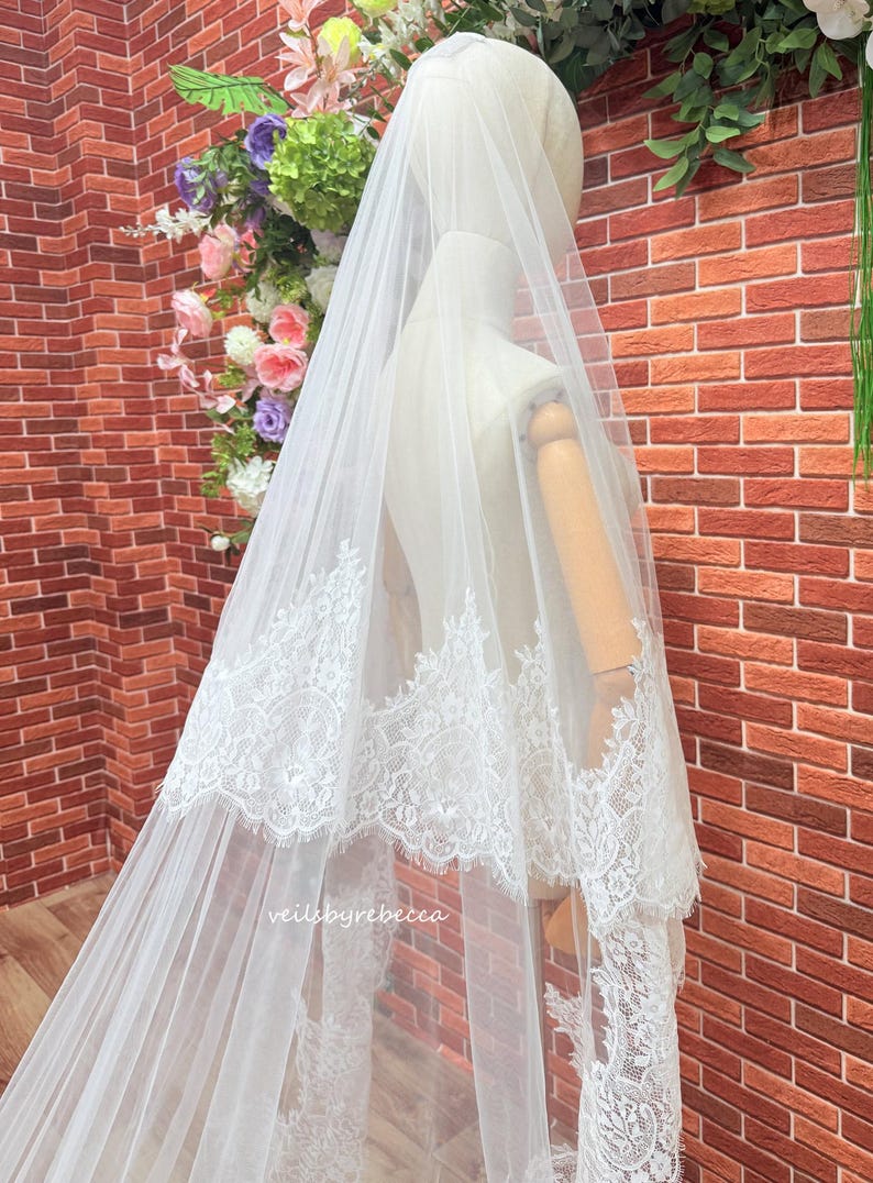 Wide Eyelash Chantilly Lace Cathedral Wedding Veil V662D: 2-tier ...