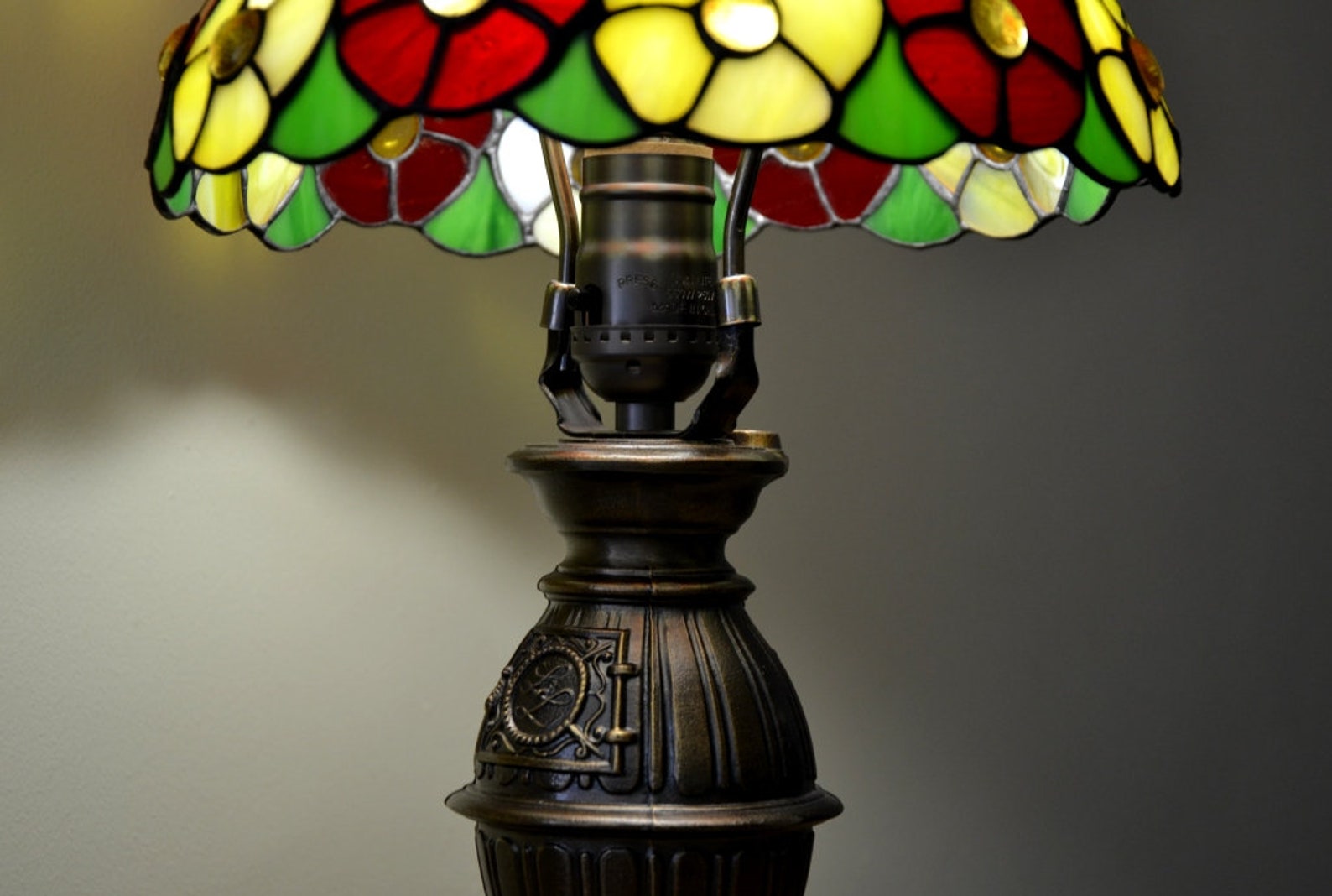 Spring Table Lamp / Easter Stained Glass Lamp / Spring Bouquet | Etsy