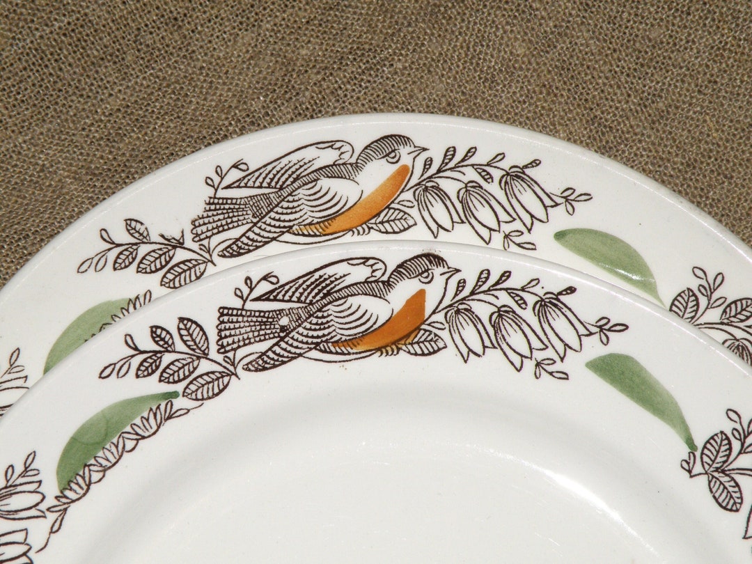 2 Vintage Faience Plates of USSR Konakovo Factory, Bird Floral Trim ...