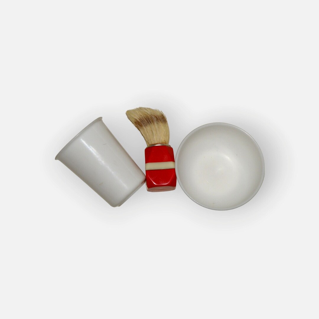 Vintage Shaving Set, Soviet Red Shaving Brush and White Mugs, Retro ...