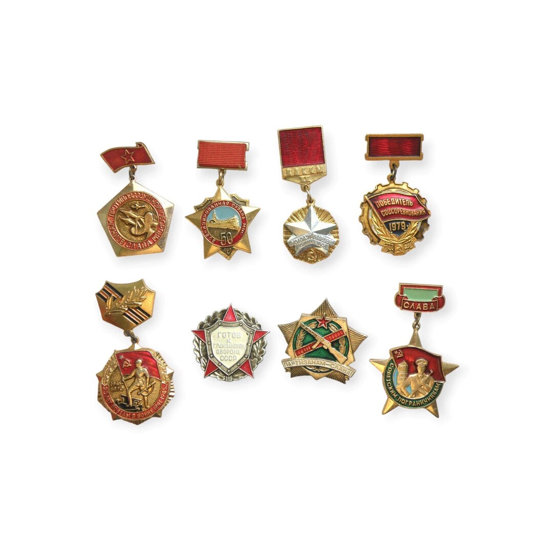 USSR Pins Set of 8, Soviet Propaganda Pins, USSR Award Badges Medals ...