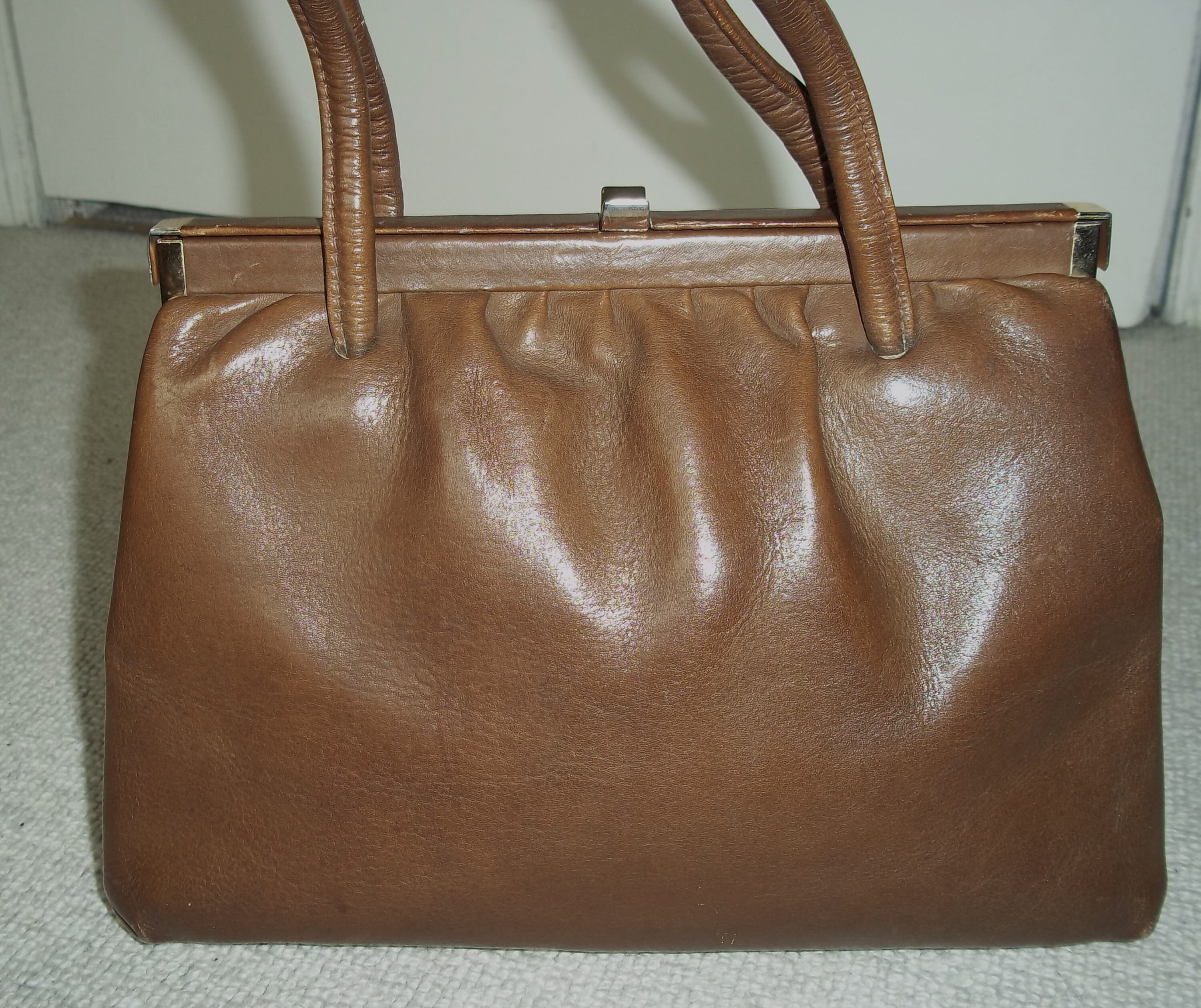 Exquisite Vintage 1960's GOLDPFEIL, Germany gold Arrow, Coffee Leather Handbag, Top Handle ...