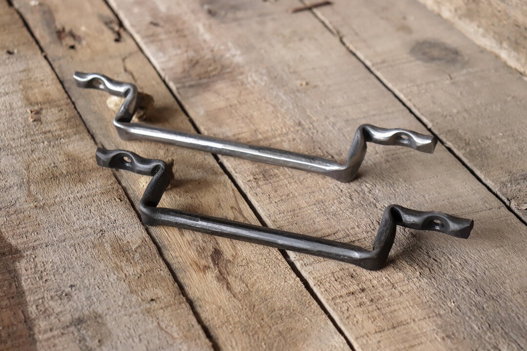 Hand Forged Rustic Farmhouse Swaged Bend Steel Handles / Drawer Pulls ...
