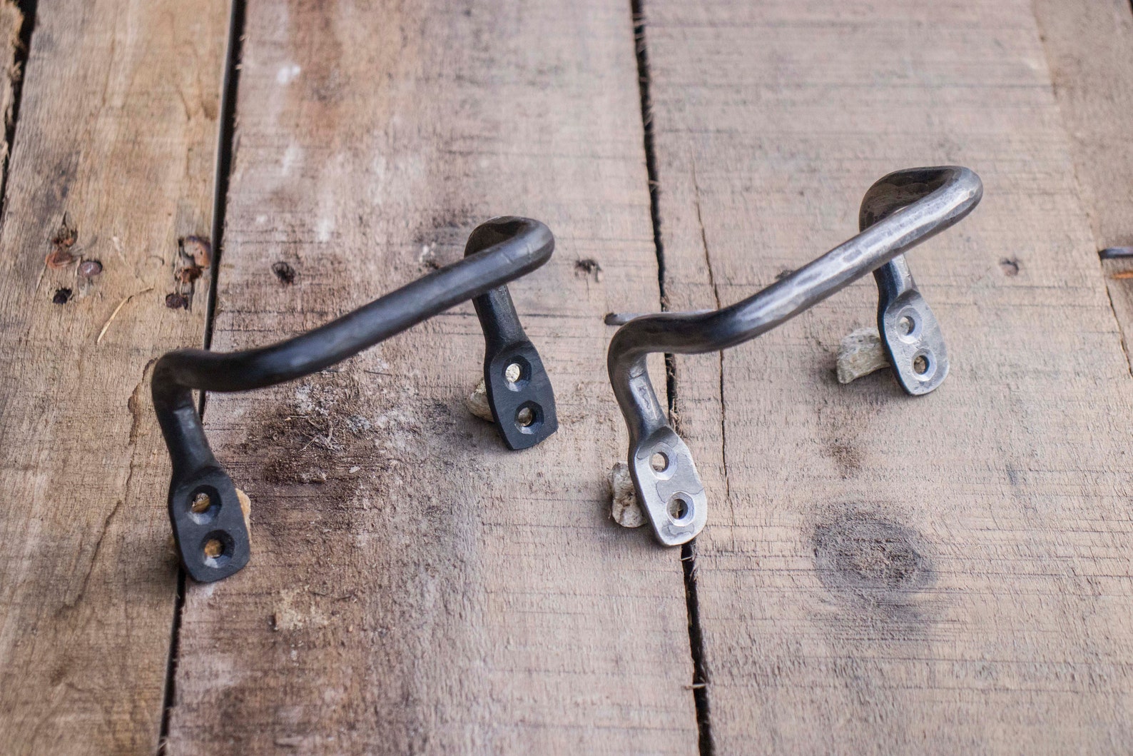 Hand Forged Heavy Duty Side Mount / Under Mount / Small Wall Rack Bent ...