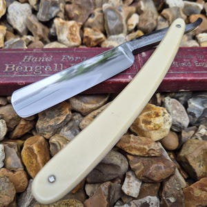 Sheffield Straight Razor Bengall by T.r.cadman&sons 5/8th Shave Ready ...