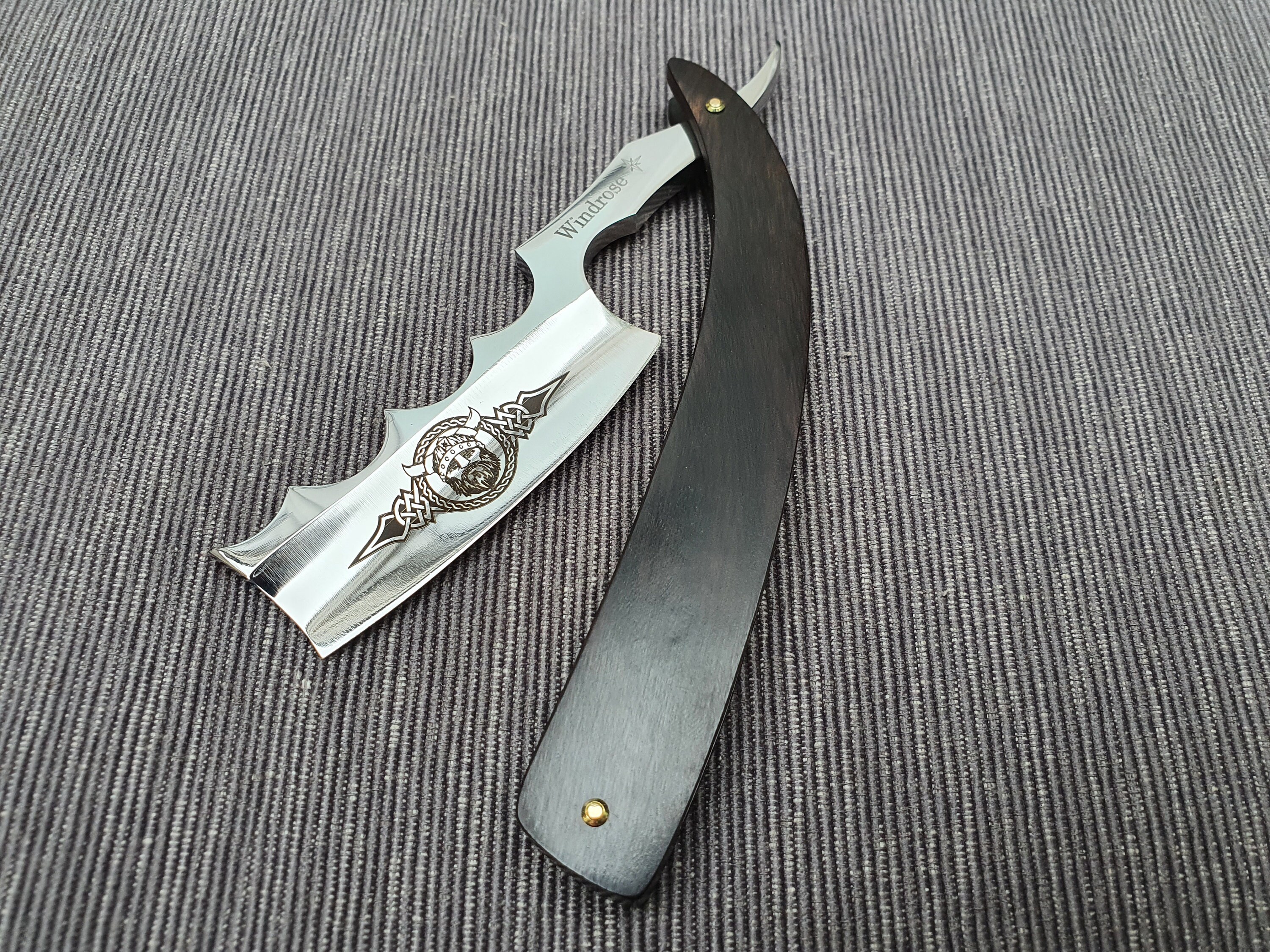 Straight Razor by Windrose 6/8th Viking VK1 Smile Ebony Handle | Etsy