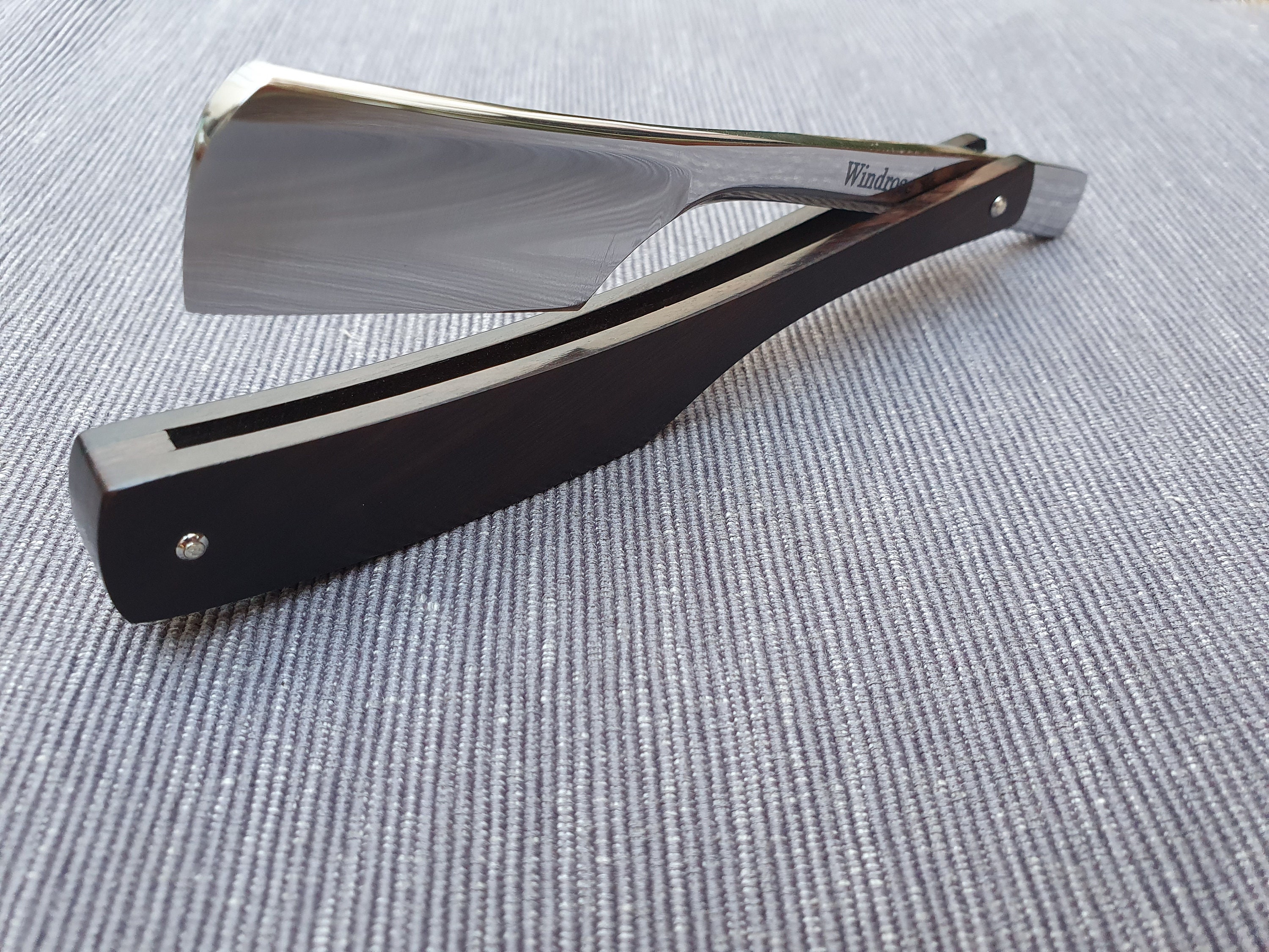 Japanese style Straight razor by Windrose 6/8th Ebony handle | Etsy