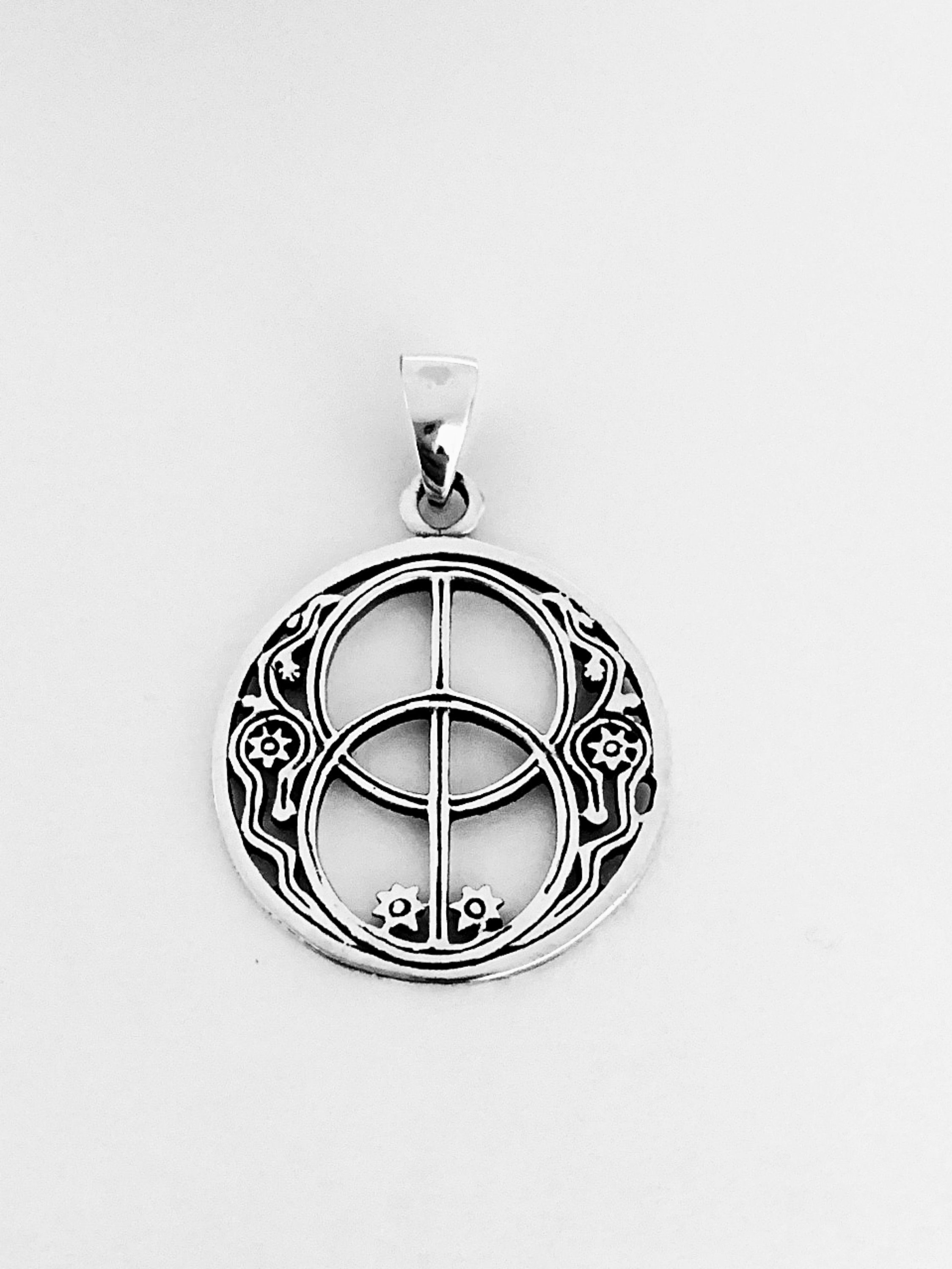 Sterling Silver Chalice Well Pendant Necklace, Celtic Sterling Silver ...