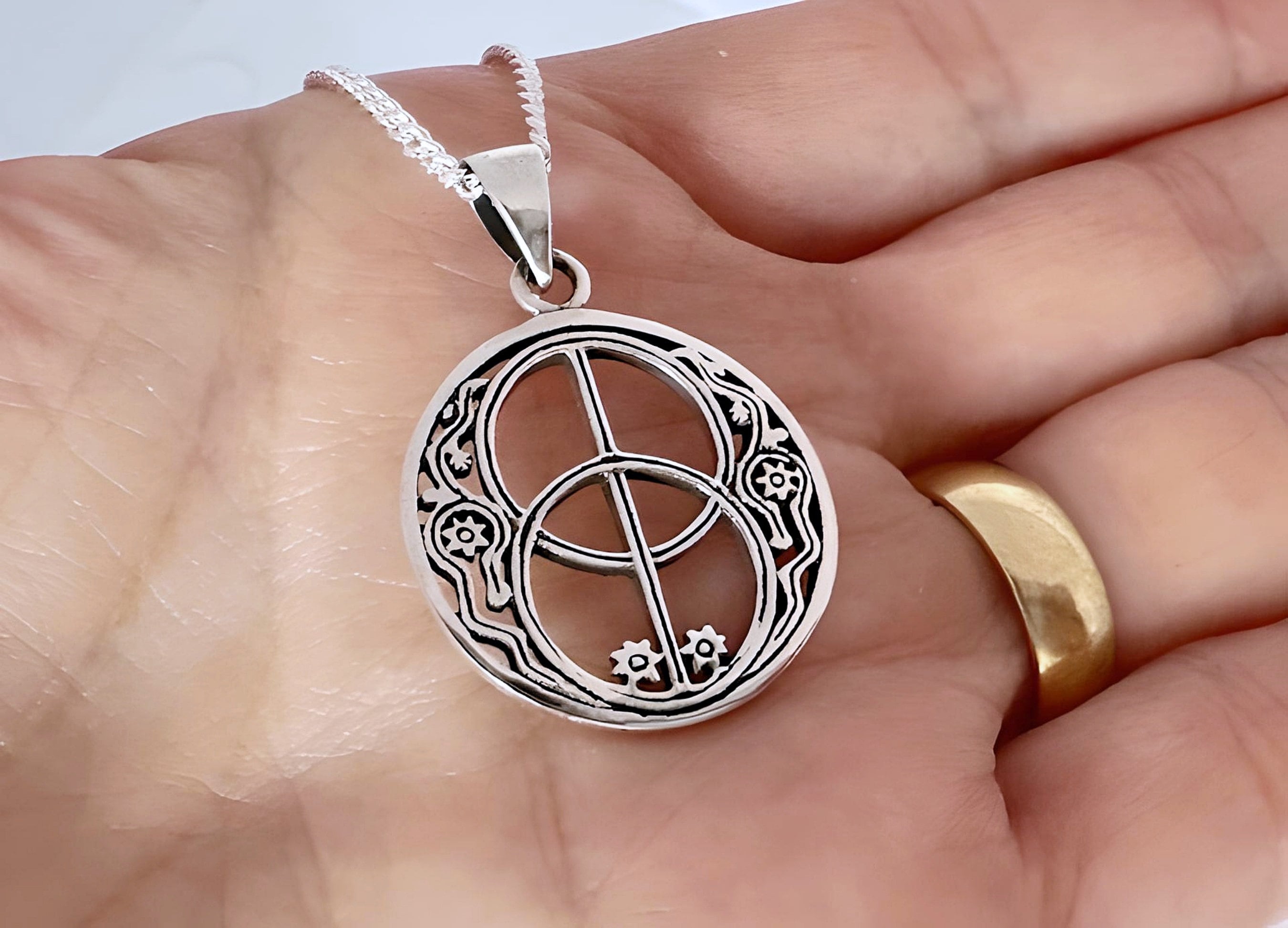 Sterling Silver Chalice Well Pendant Necklace, Celtic Sterling Silver ...
