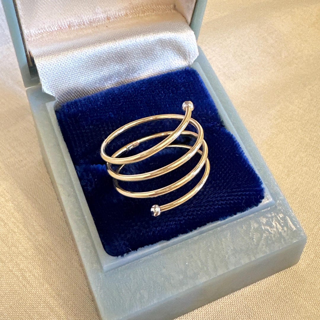 14K Gold Spiral Bypass Ring, Diamond Cut White Gold Accent, Size 7.5 - Etsy