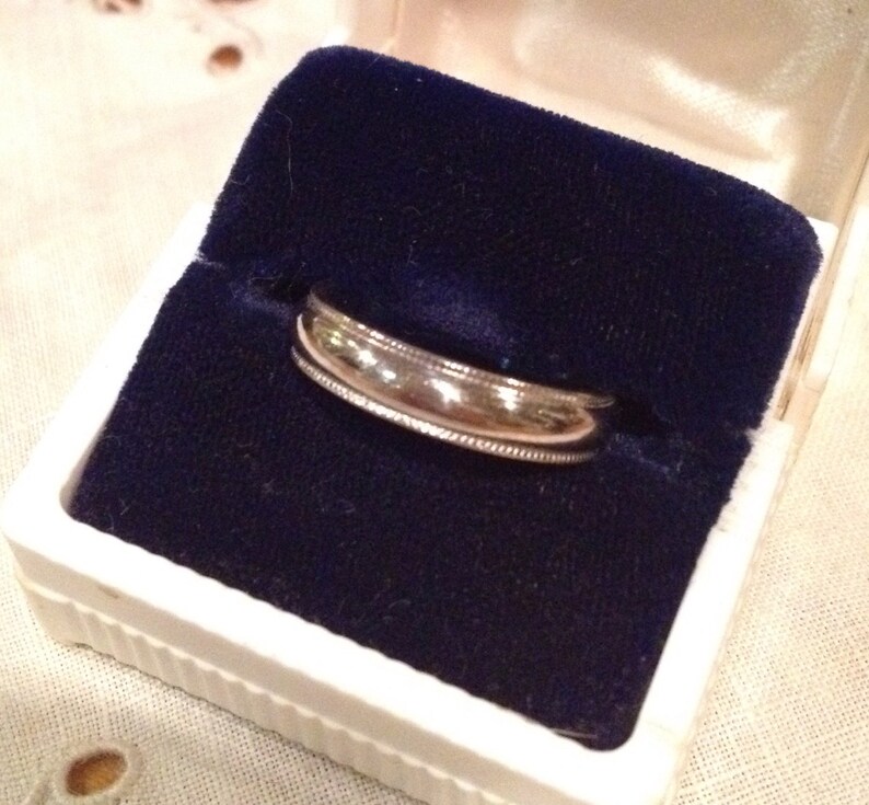 Vintage 14k White Gold Milgrain Edged Wedding Band Shube's | Etsy