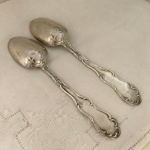 Set of Two Old English by Towle Sterling Silver Sugar Spoons, D ...