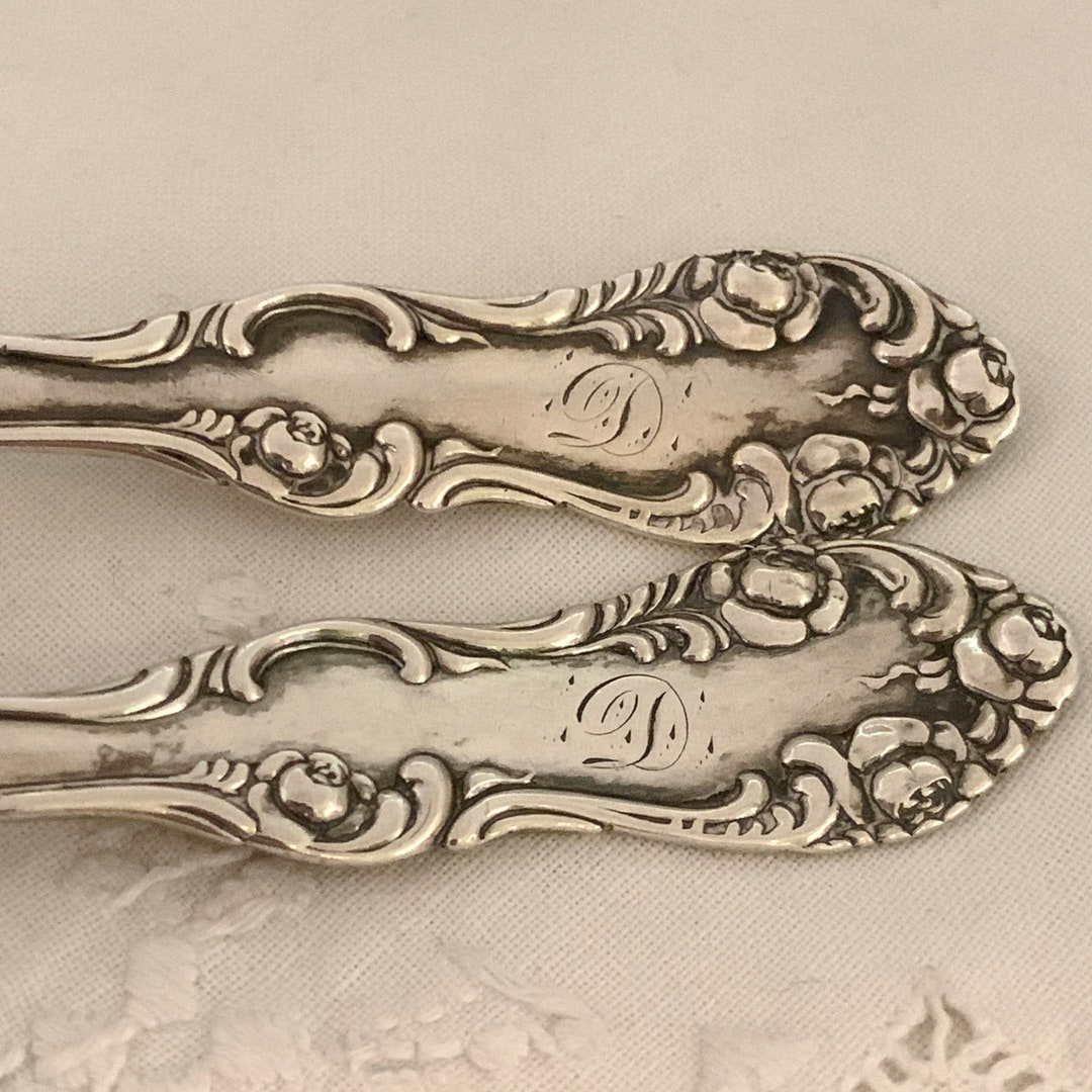 Set of Two Old English by Towle Sterling Silver Sugar Spoons, D ...