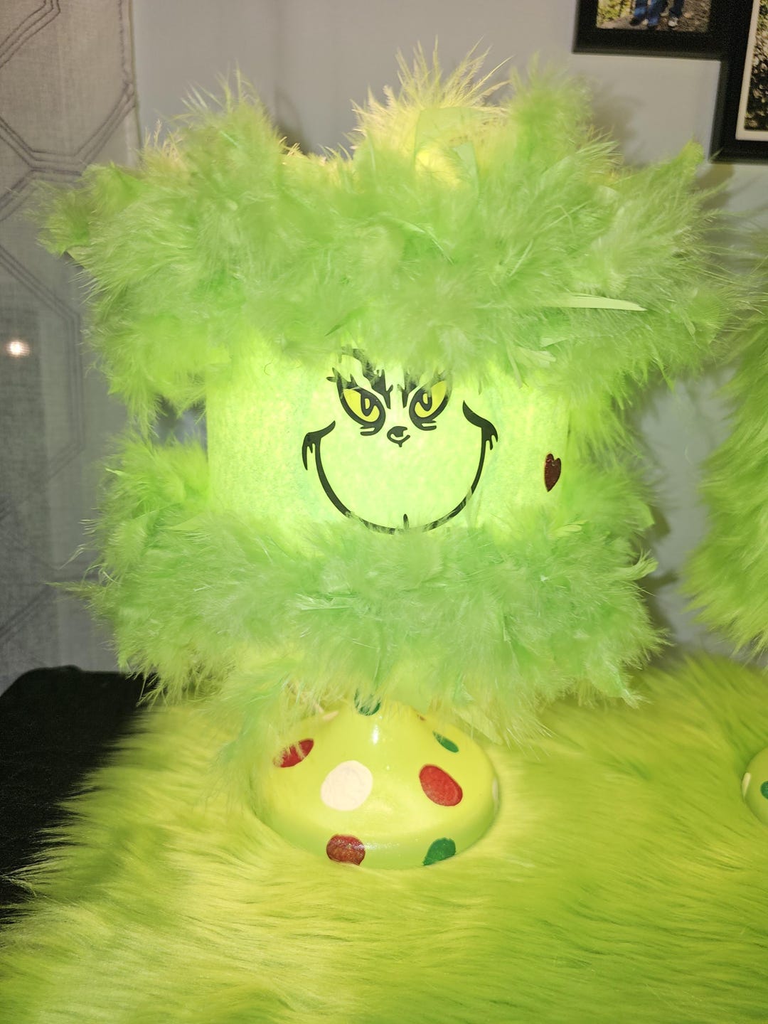 Grinch Feather Lamp - Etsy
