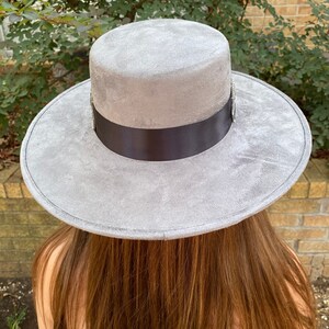 Wide Brim Felt Fedora Hat Beautiful Gray Silver With a Stunning Jeweled ...