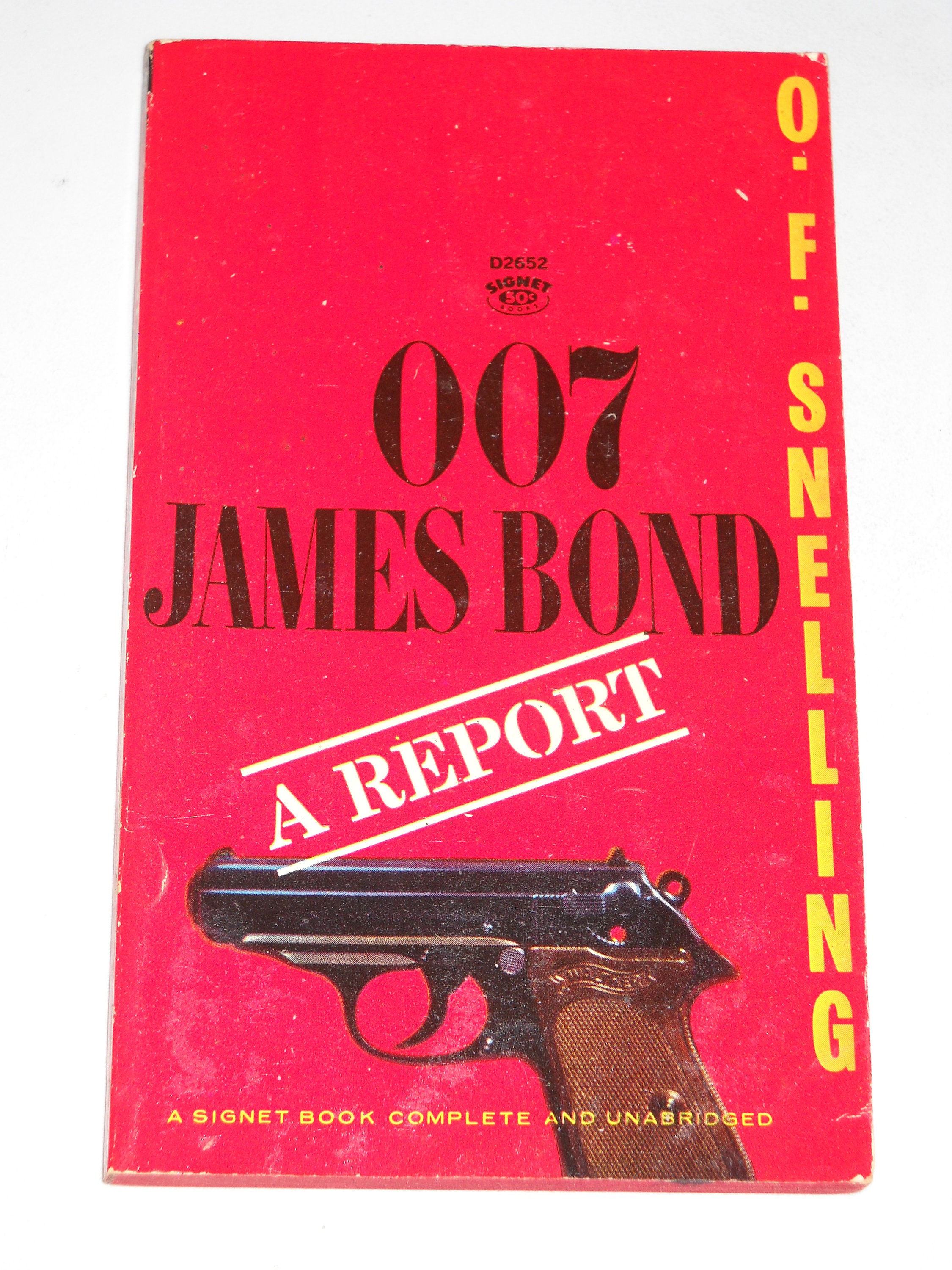 1965 007 James Bond: A Report by O.F. Snelling Signet Paperback Book ...