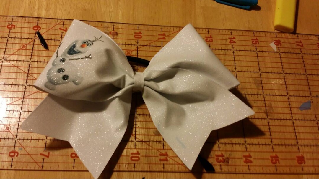 Olaf Cheerleading Bows