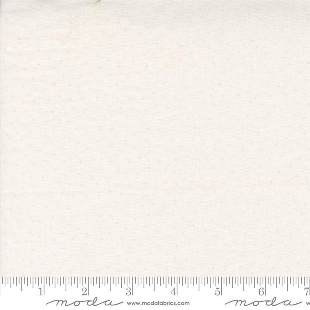 Itty Bitty Background Gatherings Dot 49281 off White - Moda Fabrics ...