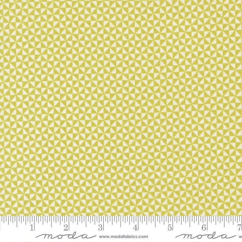 Delightfully Yours Pinwheel 37704 Chartreuse - Moda Fabrics - Geometric ...