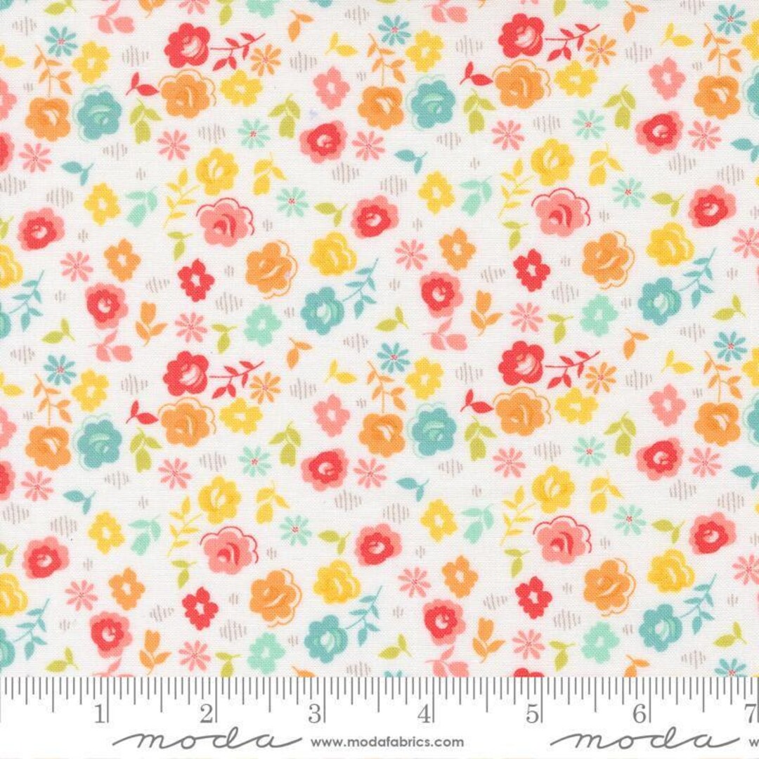Delightfully Yours Flowers 37706 Cloud - Moda Fabrics - Floral Blossoms Small Clusters ...