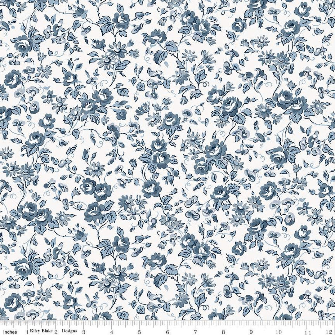 Serenity Blues Flower Toss C14782 Cloud - Riley Blake Designs - Floral ...