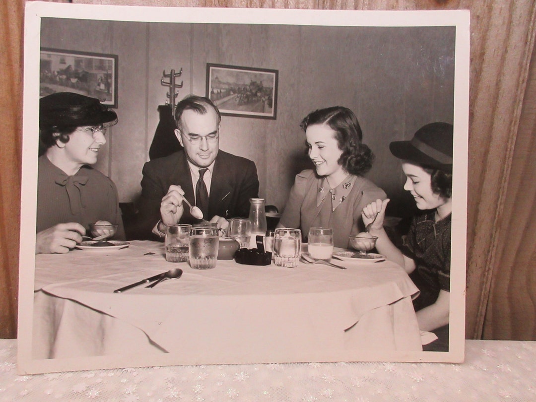 Vintage Universal Picture From 1938, Merle Potter and Deanna Durbin - Etsy