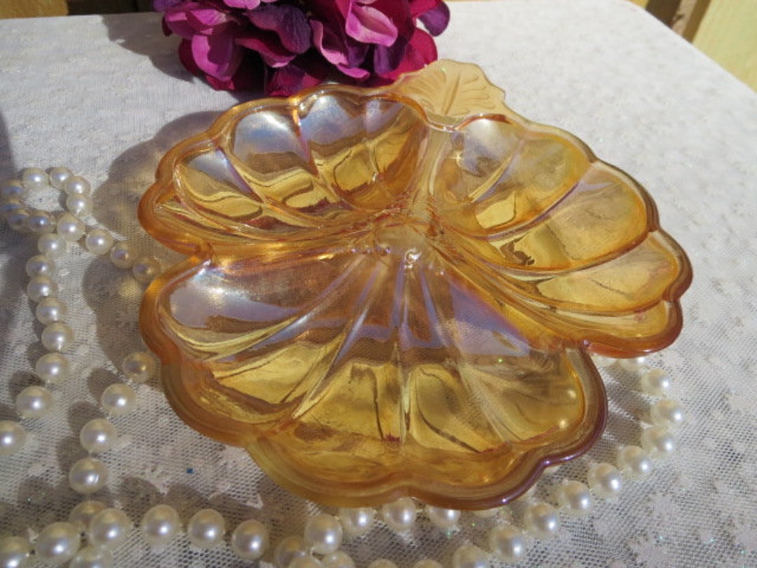Elegant Three Leaf Clover Candy Dish by Jeanette Company in Doric ...