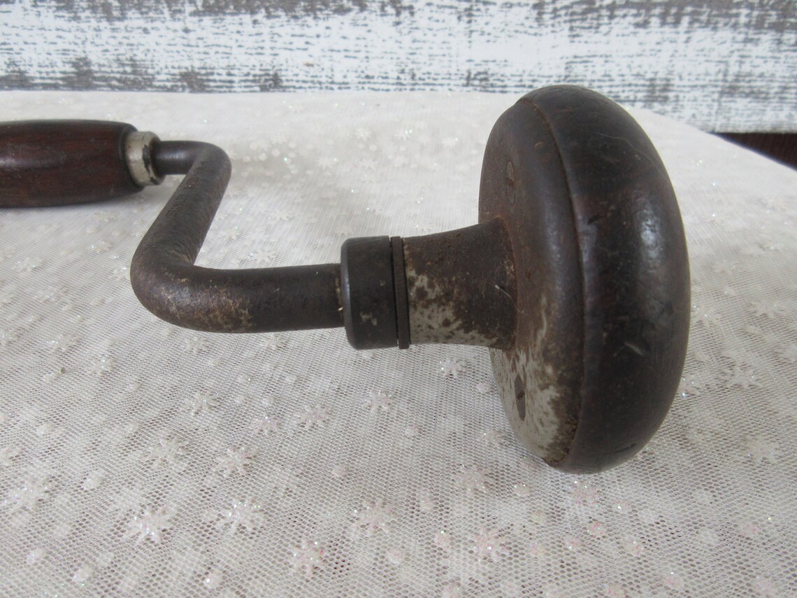Old-fashioned Hand Drill - Classic Vintage Manual Tool for DIY Projects ...