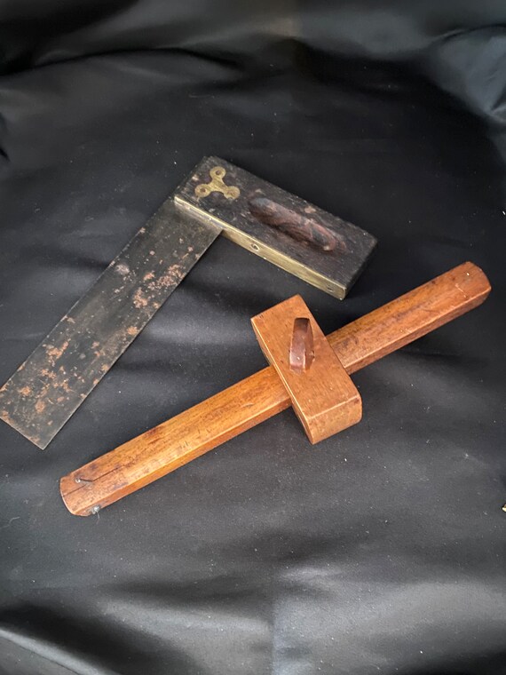 Antique Carpenter Square