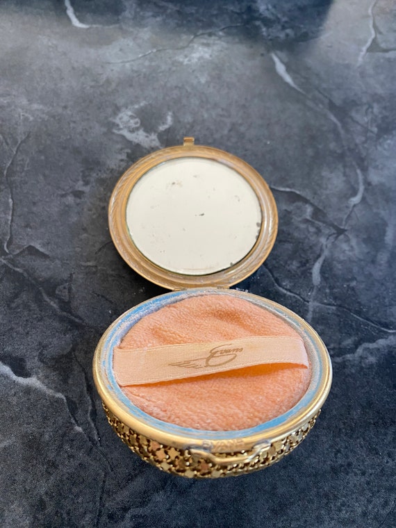 Vintage poodle powder, compact 1940s-50s by Evans. - Gem