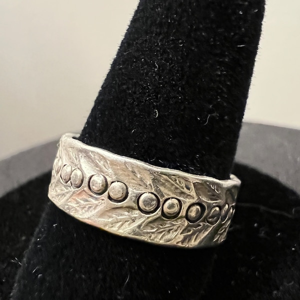 Sterling Silver Holly Leaf Ring - Etsy