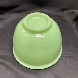 1940s Mckee Glass Jadeite Kitchen Ware Mixing Bowl With Spout. - Etsy