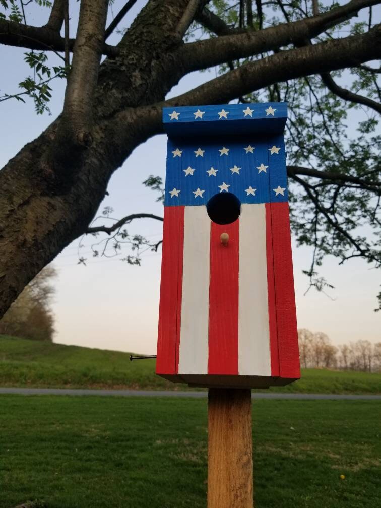 American Flag Wooden Bluebird House, Patriotic Birdhouse, American Flag ...