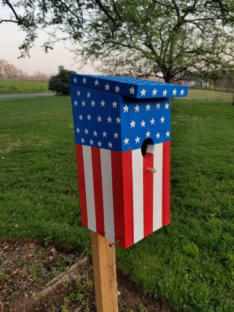 American Flag Wooden Bluebird House, Patriotic Birdhouse, American Flag ...