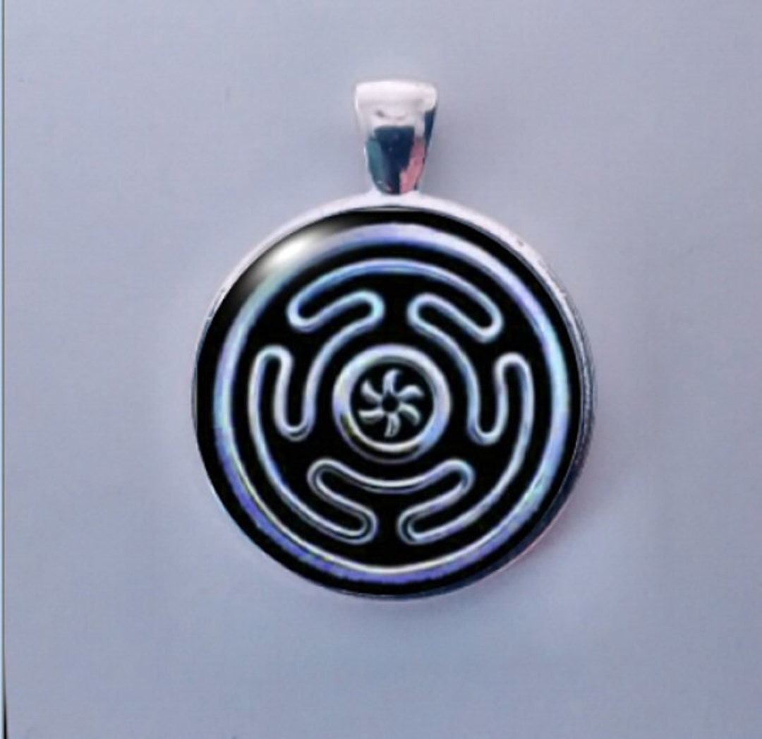 Wheel of Hecate, Greek Goddess Hecate, Moon Goddess, Labyrinth ...