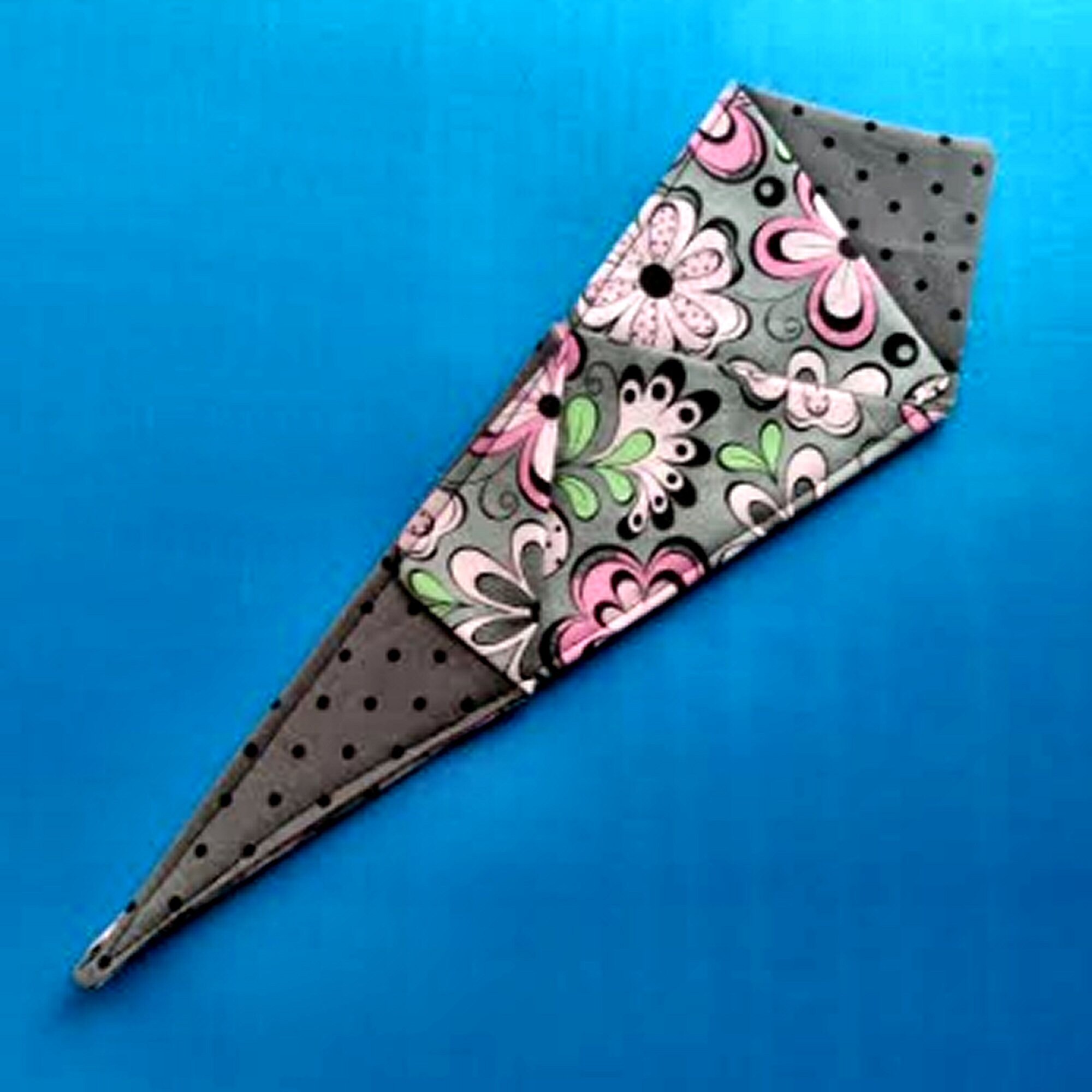 Triangle Scissor Cases to Store and Protect Them. | Etsy