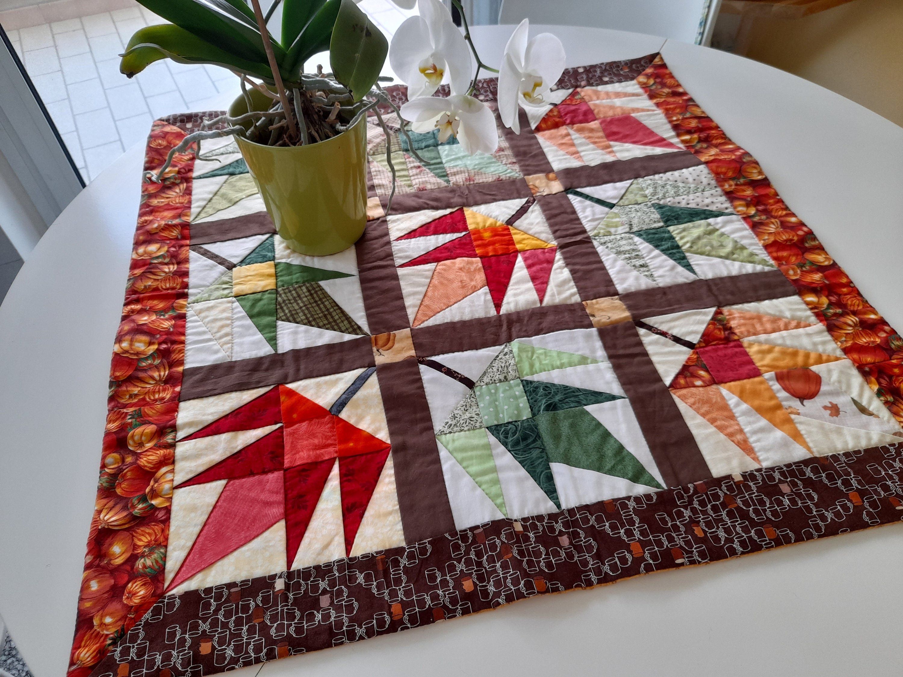 Patchwork Centerpiece Maple Leaf/ Maple Leaf Autumn Quilt/table Topper ...
