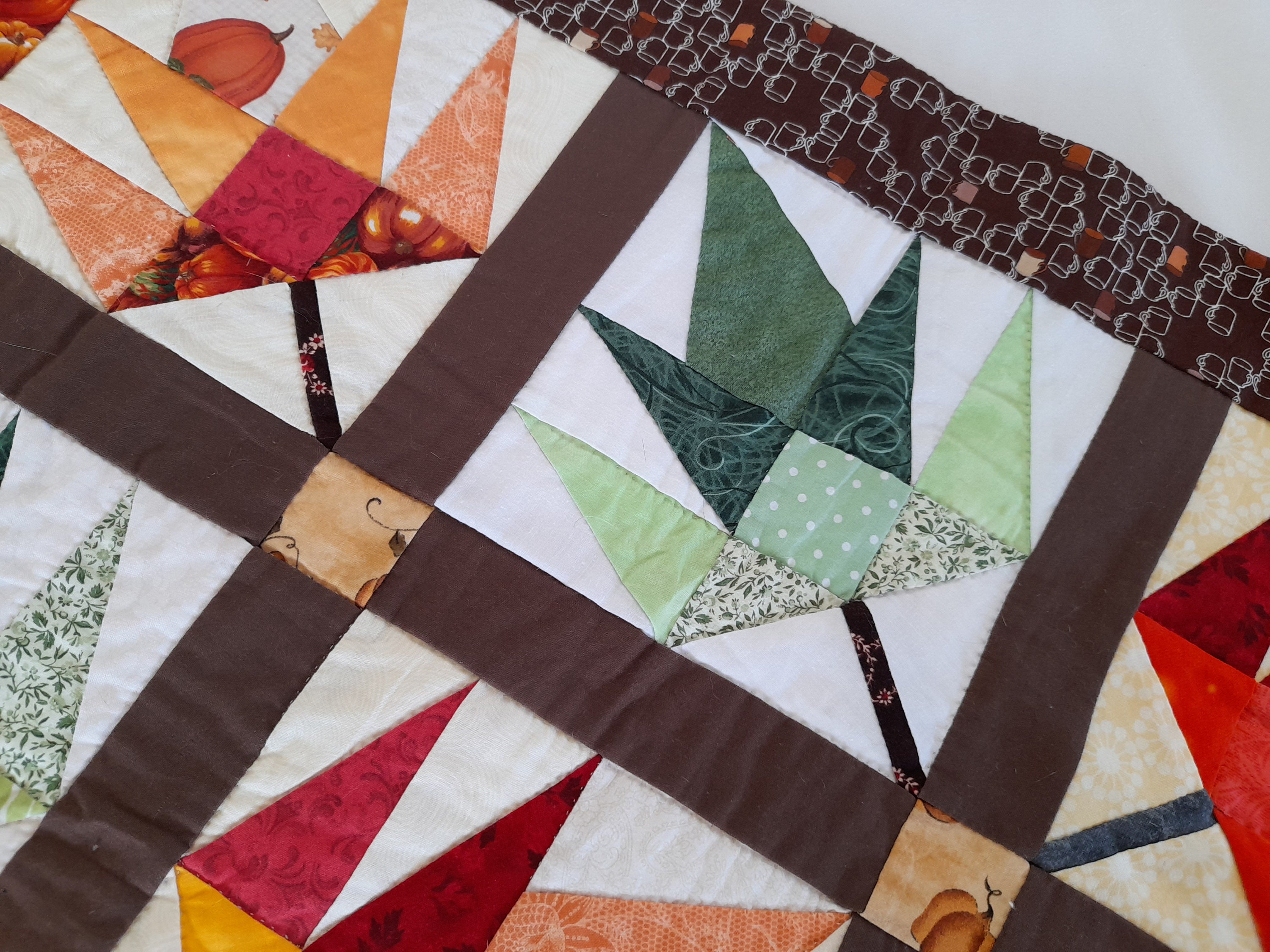 Patchwork Centerpiece Maple Leaf/ Maple Leaf Autumn Quilt/table Topper ...